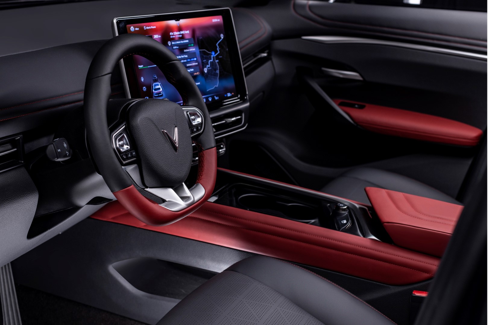 VinFast VF7 SUV điện hạng C của VinFast - Vinfast